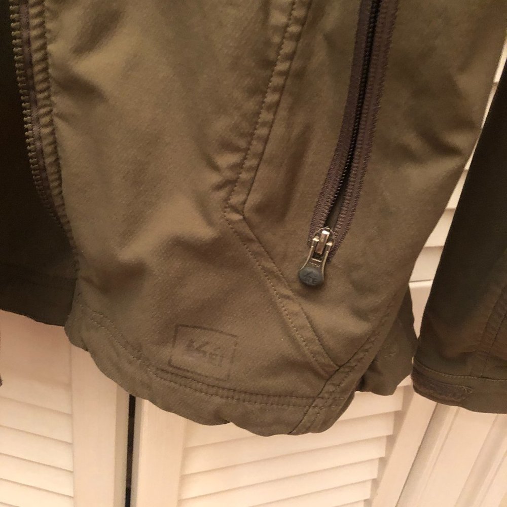 Rei Men Green Jacket, Two Side Pockets, Two Sleeve - Gem